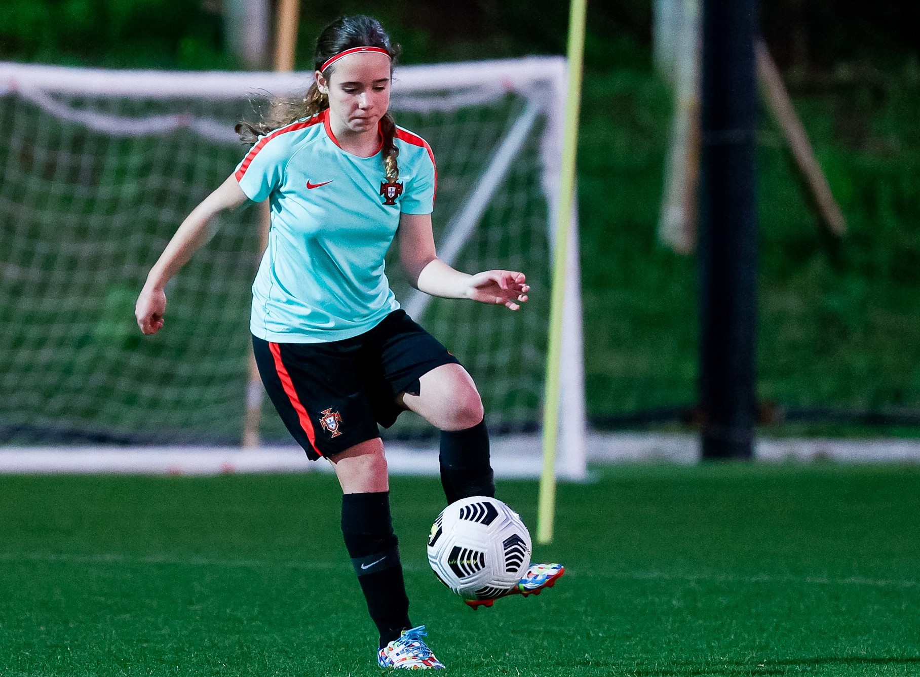 Carolina Janeiro entre as eleitas lusas sub-16 | Associação de Futebol ...